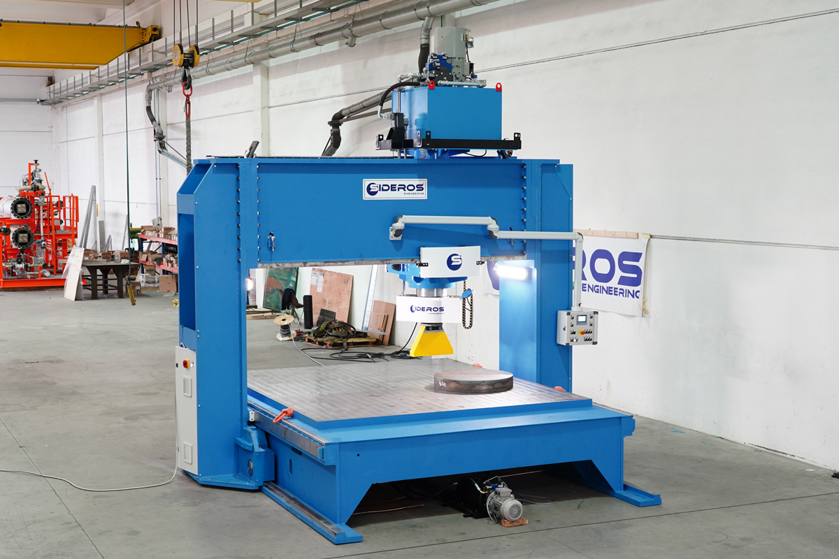 Straightening Presses with Movable Vertical Rod and Cylinder ...